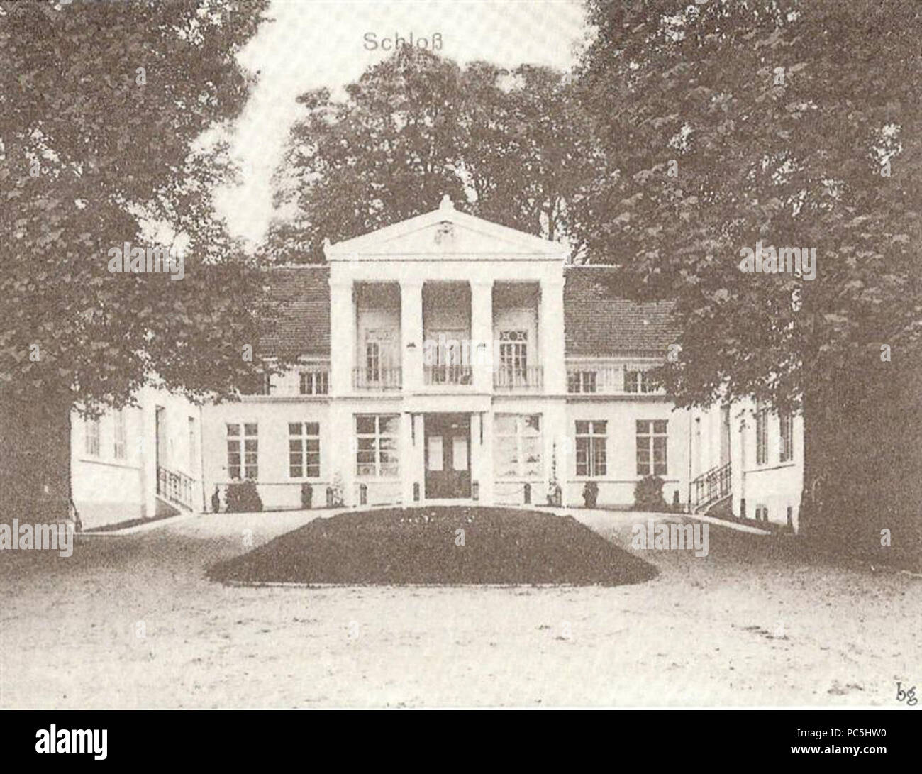 1939 war palace hi-res stock photography and images - Alamy