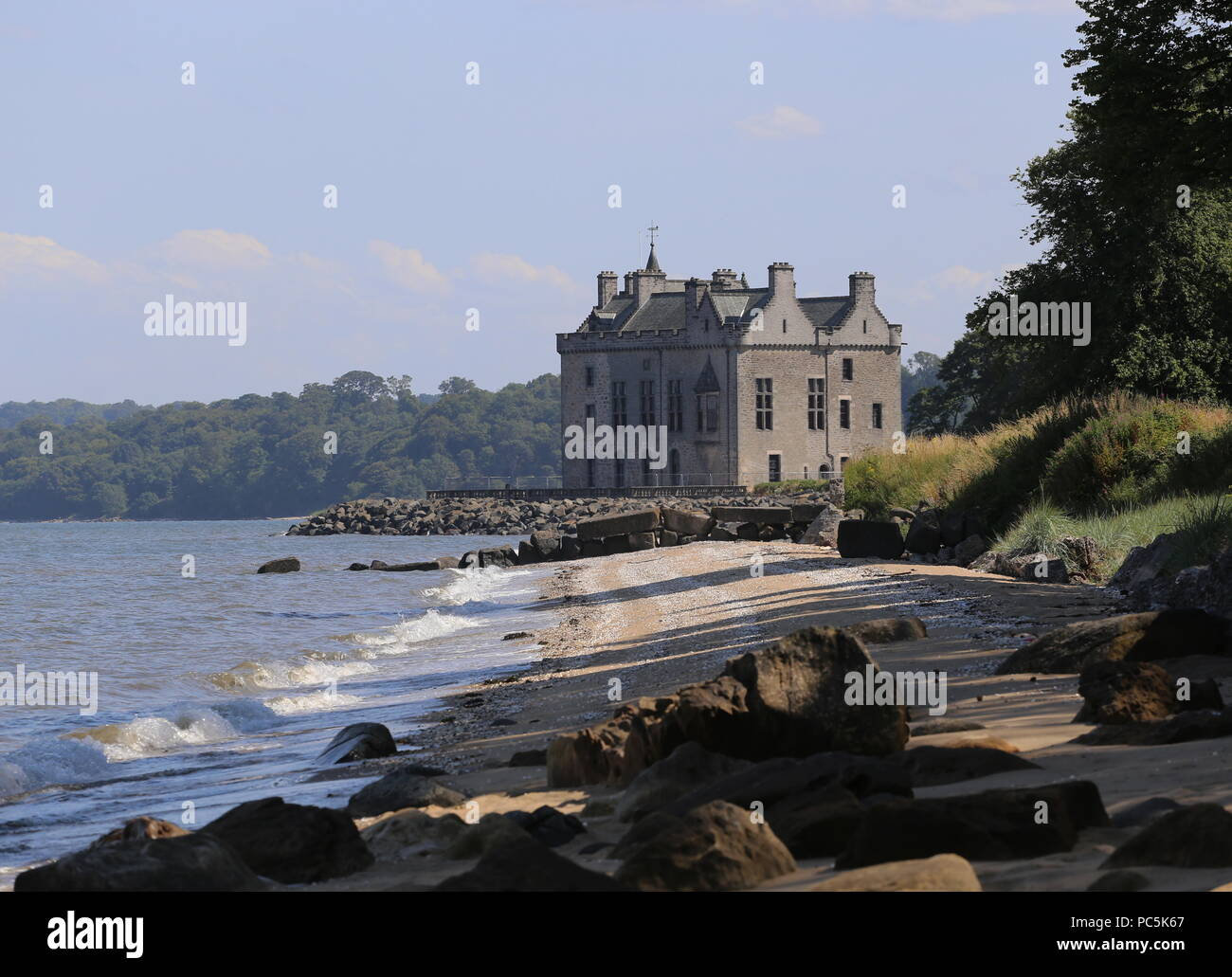 Barnbougle Castle on Firth of Forth Scotland July 2018 Stock Photo - Alamy