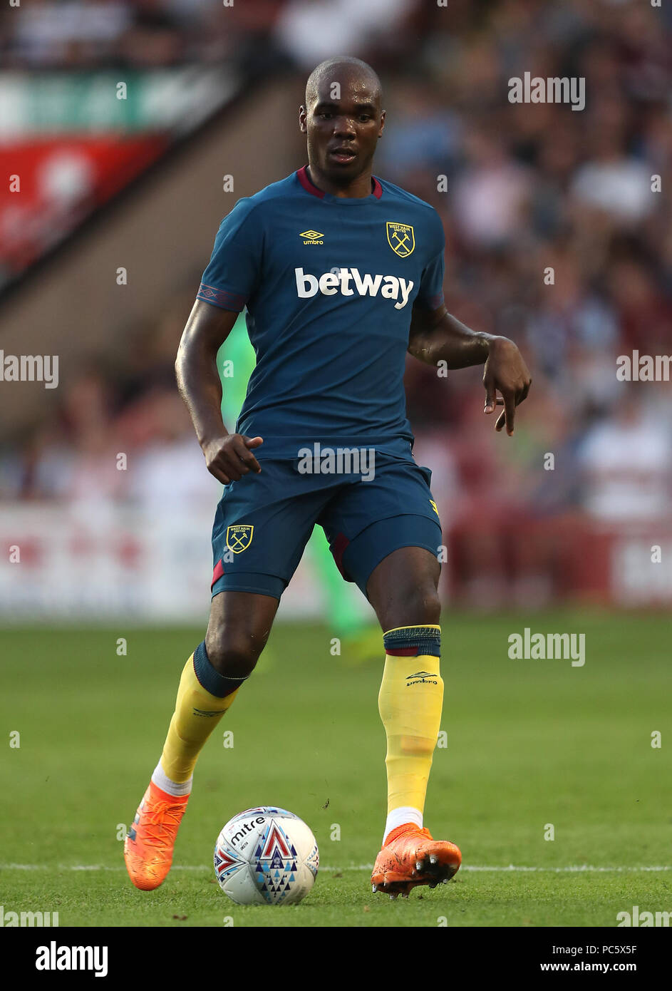 West Ham United's Angelo Ogbonna Stock Photo - Alamy