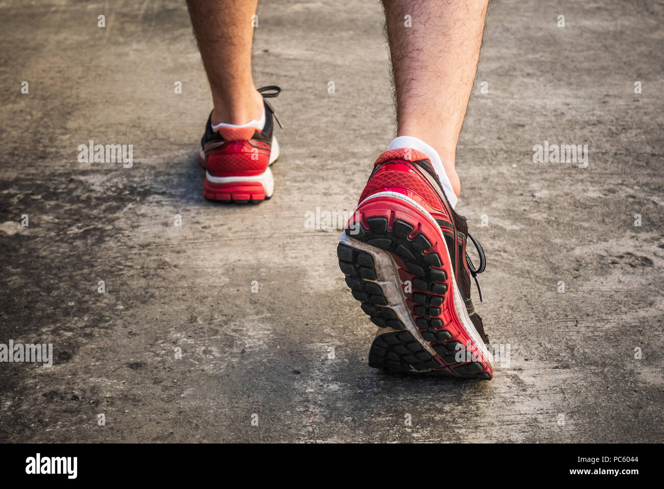 Marathon walking feet hi-res stock photography and images - Alamy
