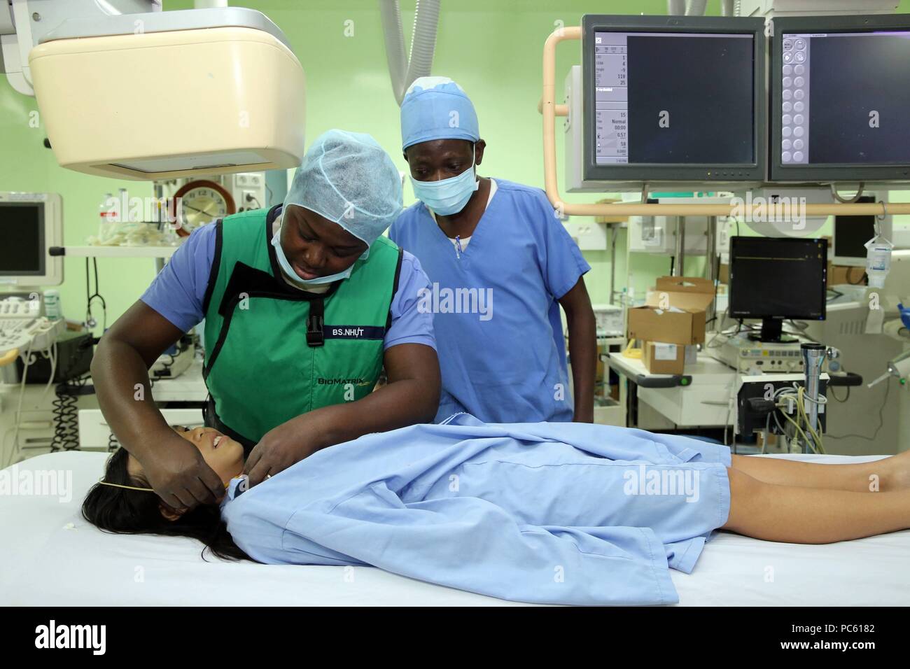 Cardiac catheterization lab hi-res stock photography and images - Alamy