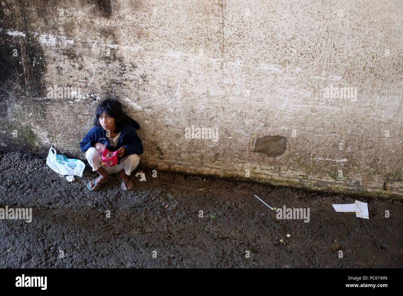 Vietnam homeless hi-res stock photography and images - Alamy
