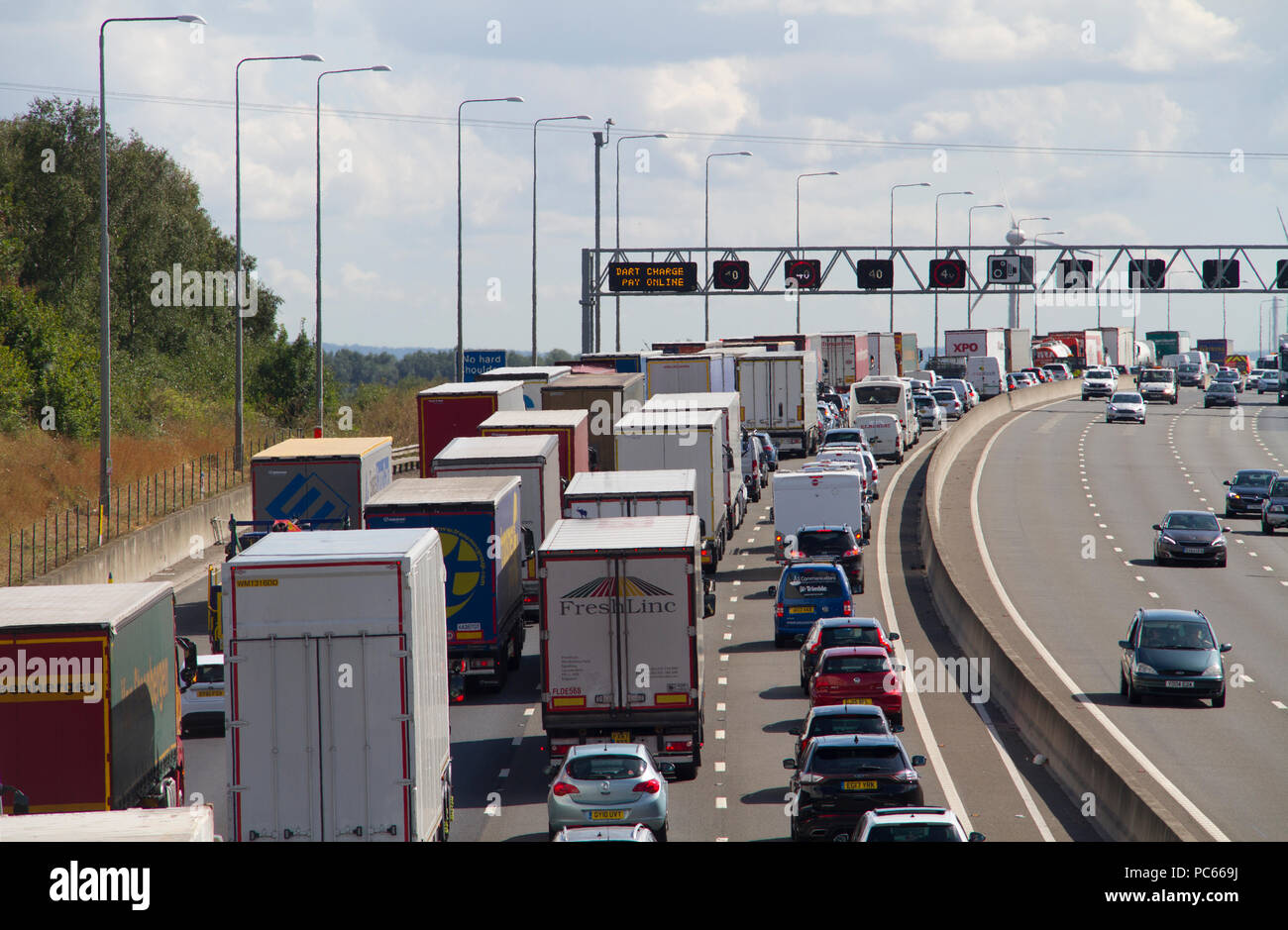Tailback gantry motorway hi-res stock photography and images - Alamy