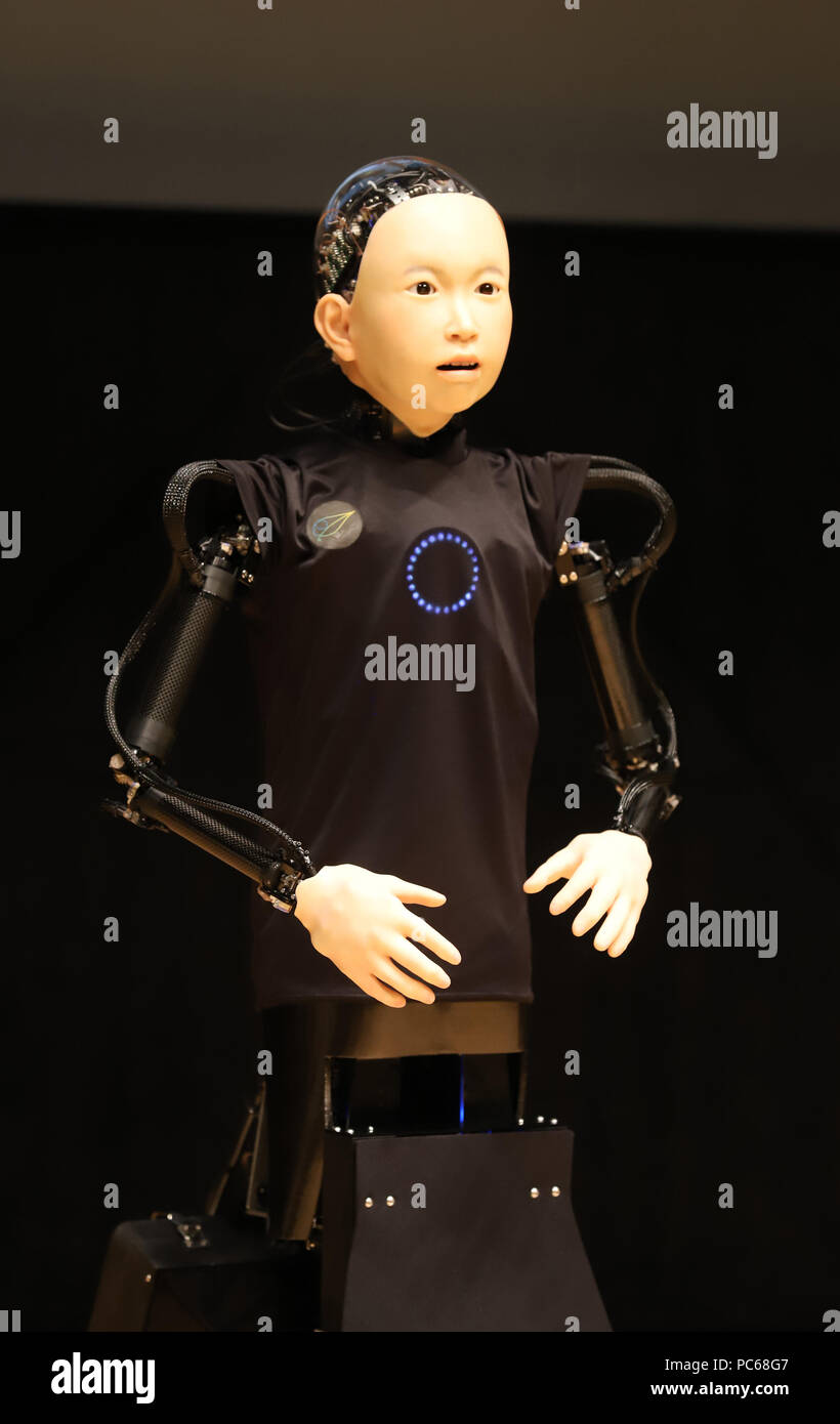 Robot school child japan hi-res stock photography and images - Alamy