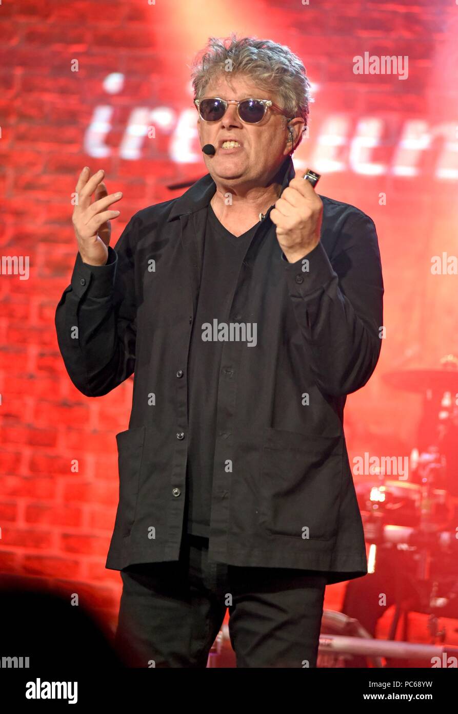 Thompson twins tom bailey hi-res stock photography and images - Alamy