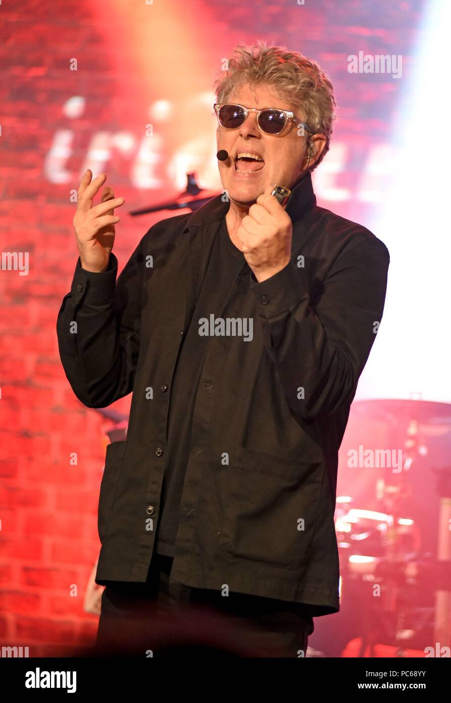 Thompson twins tom bailey hi-res stock photography and images - Alamy