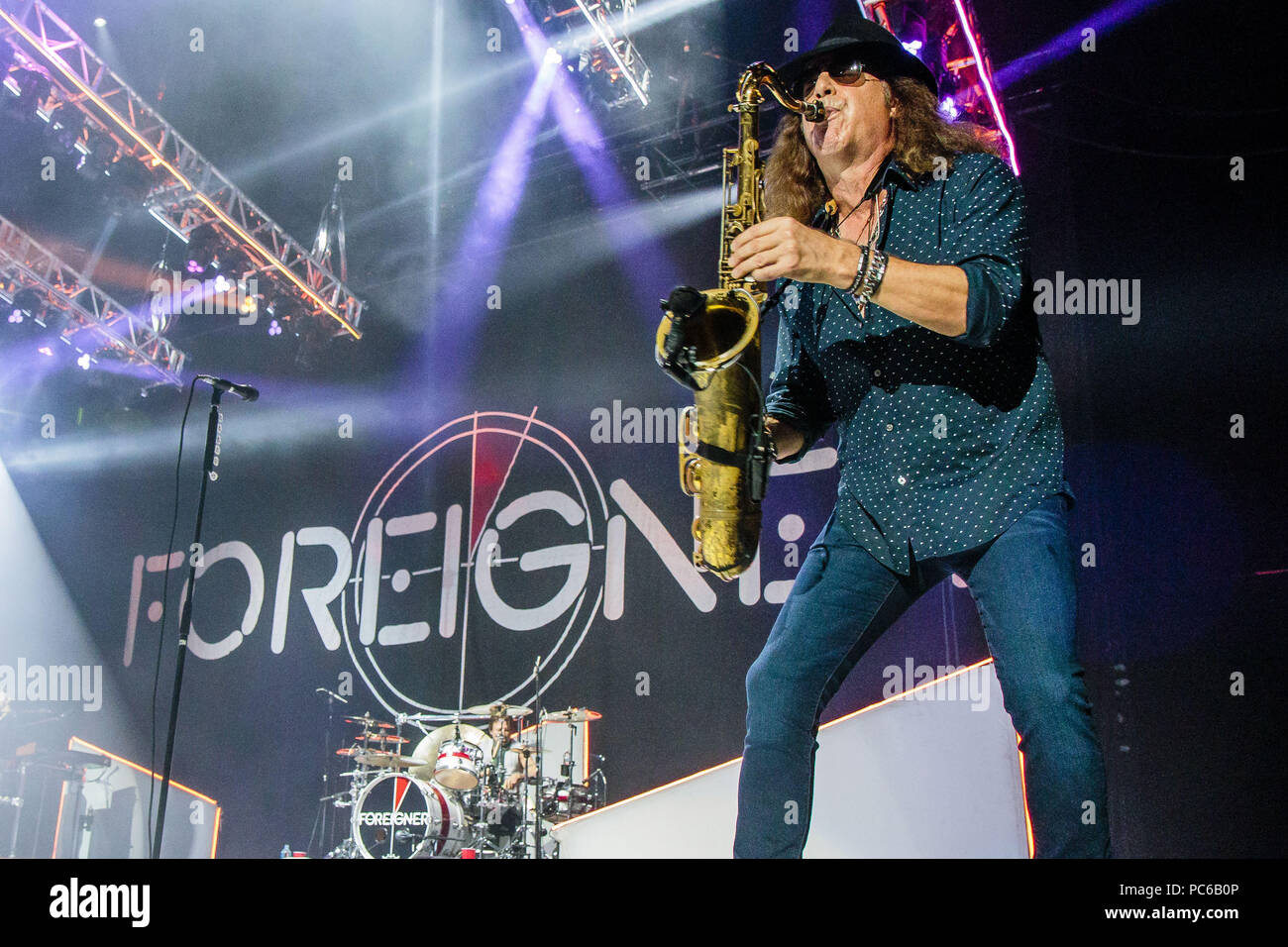 Tom gimbel hi-res stock photography and images - Alamy