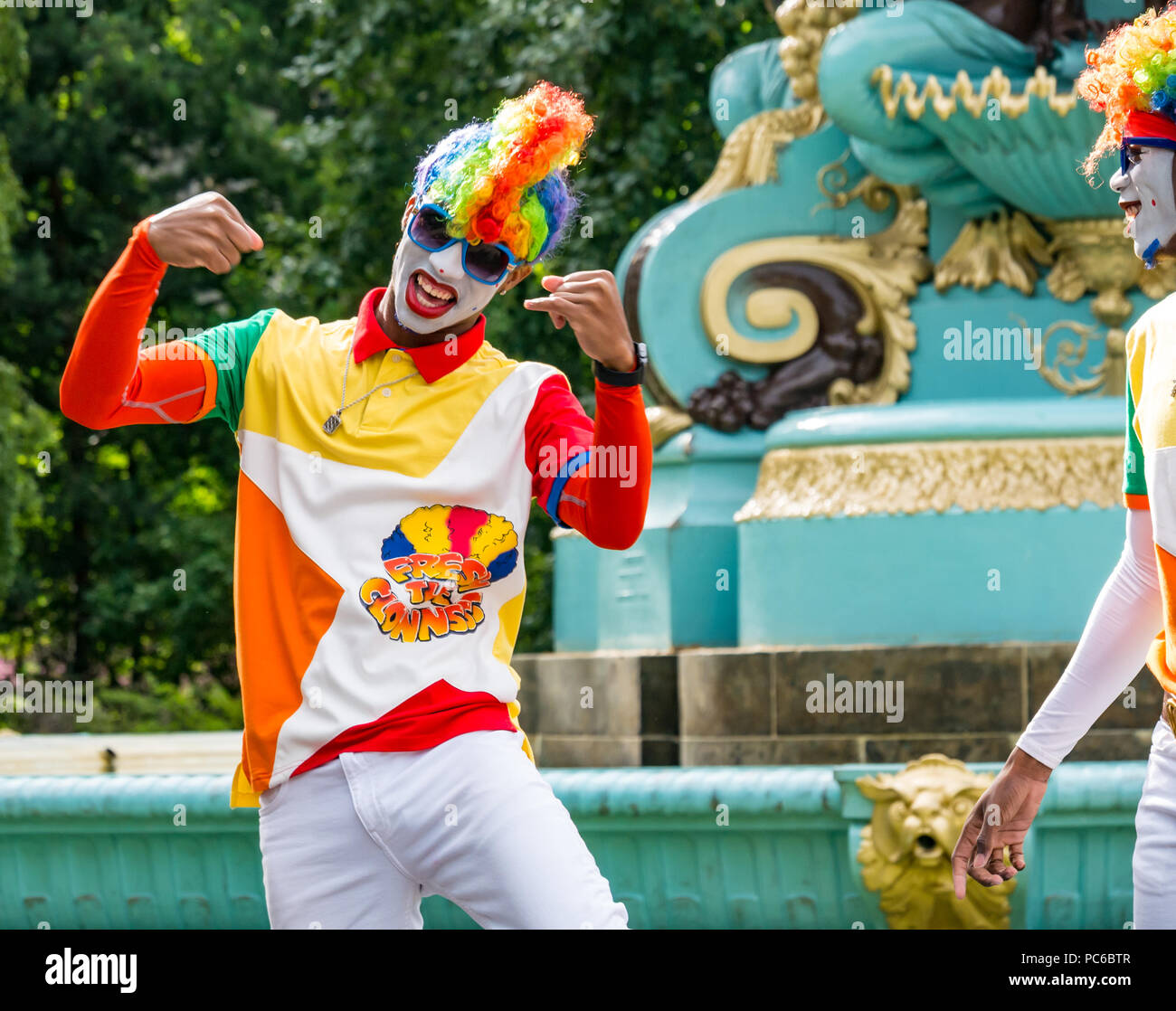 Hip hop clowns hi-res stock photography and images - Alamy