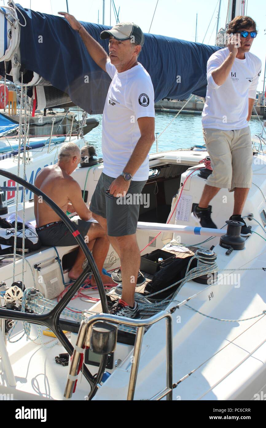 Banderas de vela hi-res stock photography and images - Alamy