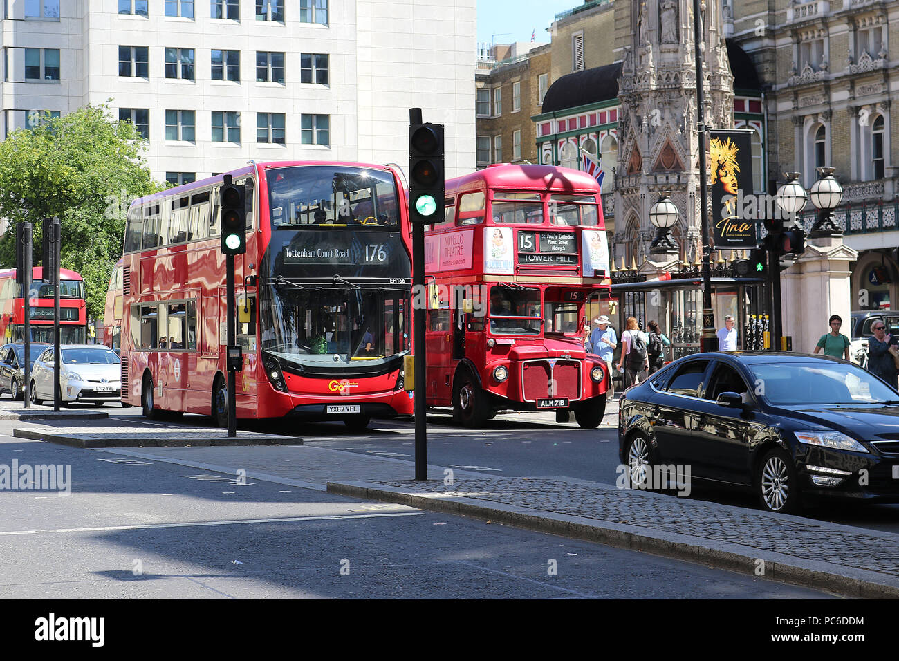 1960s routemaster london buses hi-res stock photography and images - Alamy