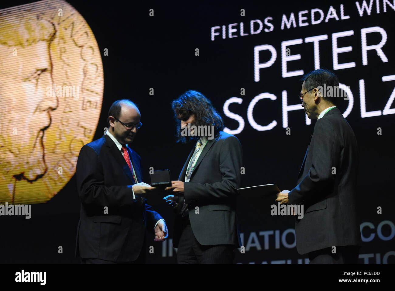 01.08.2018, Brazil, Rio de Janeiro: Mathematician Peter Scholze (C ...