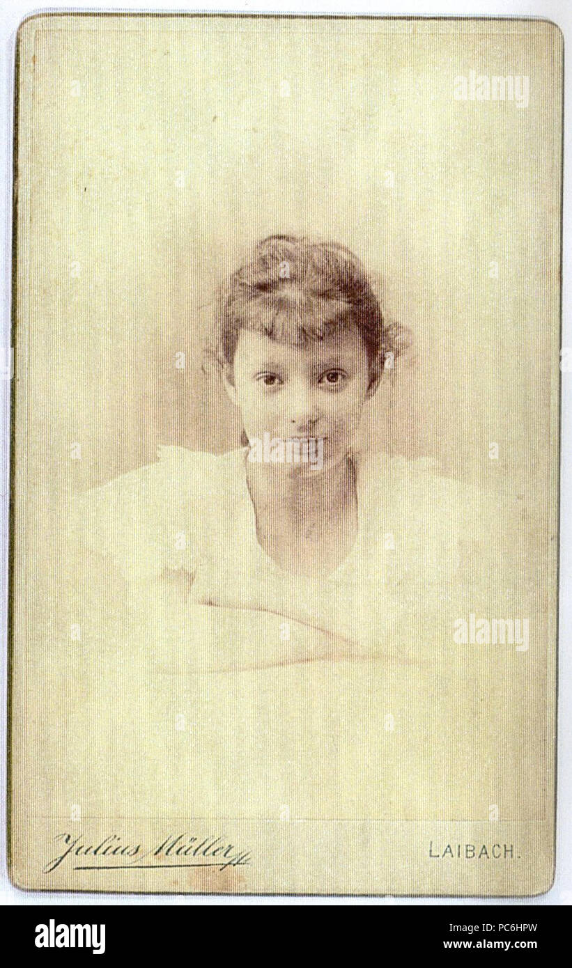 52 Julius Müller - Portret mlade Lili Novy Stock Photo - Alamy