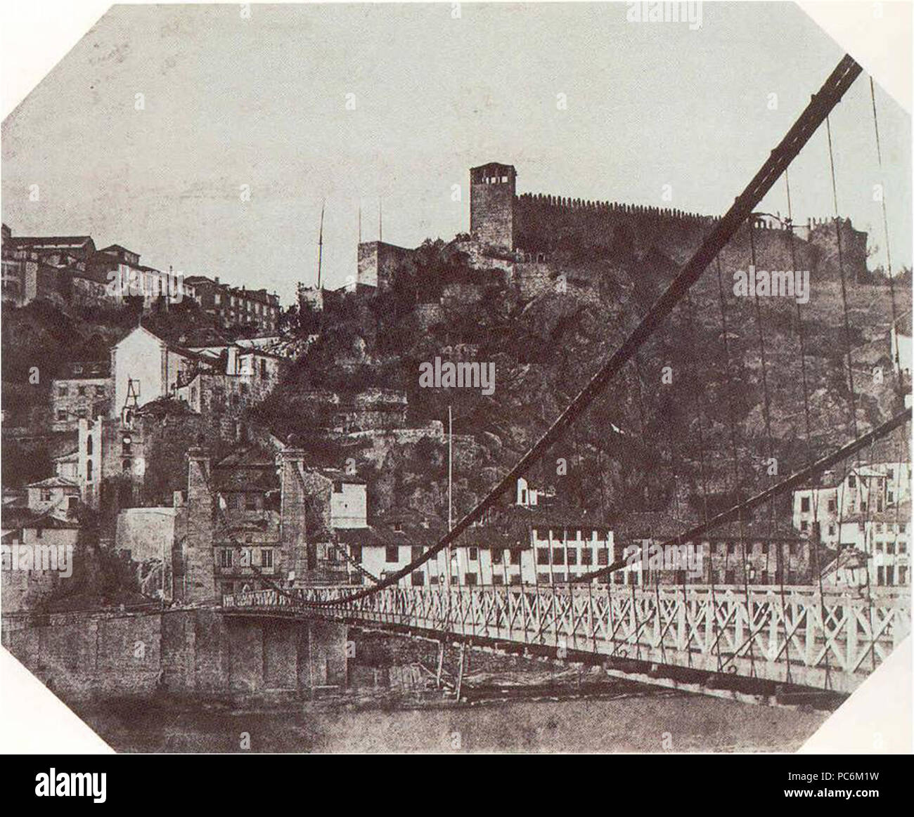 Ponte pensil hi-res stock photography and images - Alamy