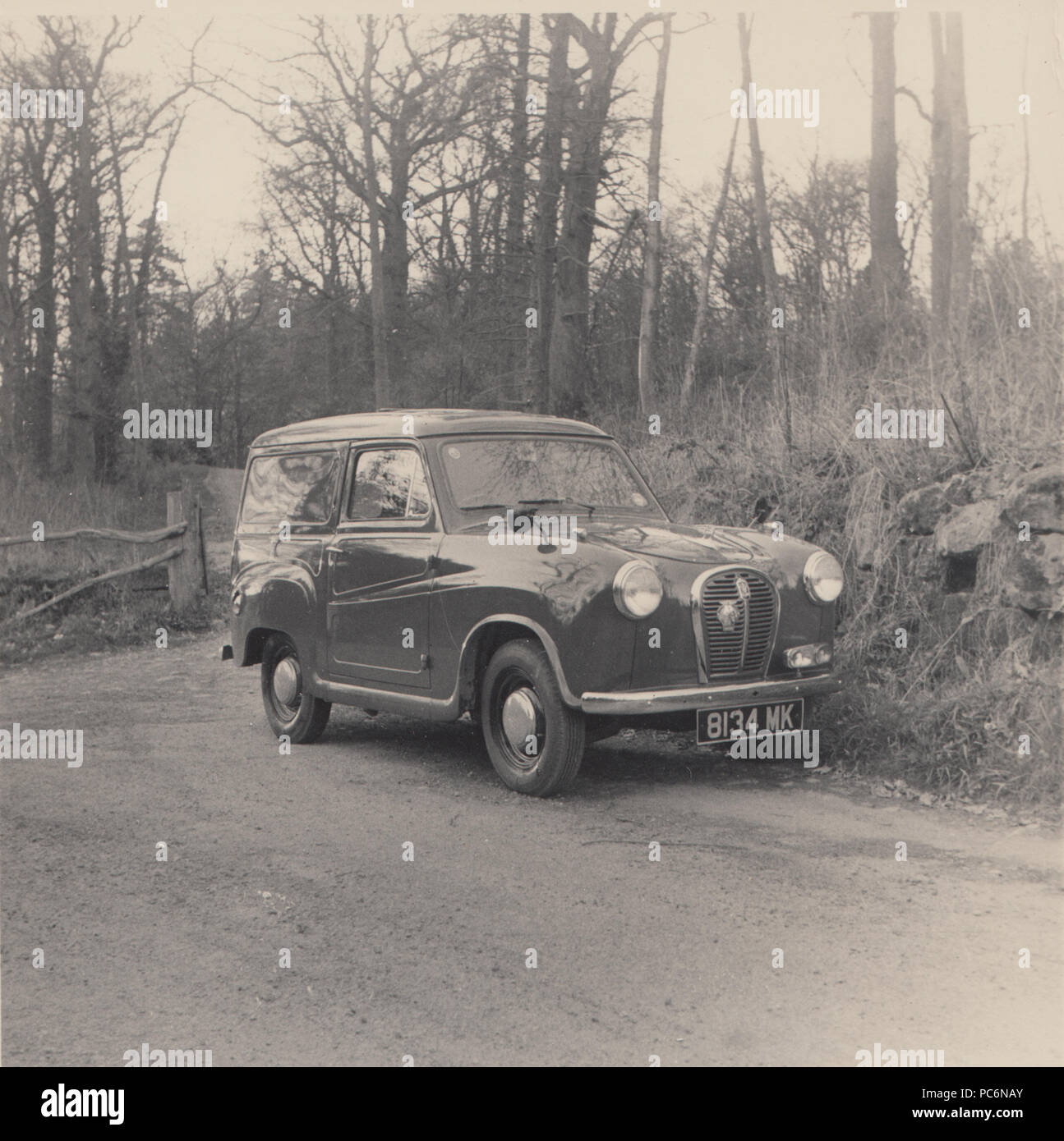 Classic van hi-res stock photography and images - Alamy