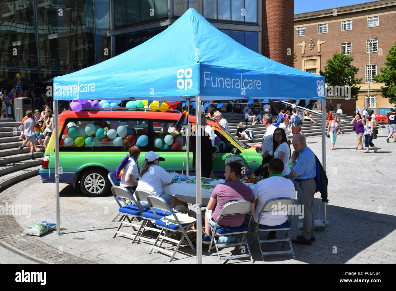 Co op funeral hi-res stock photography and images - Alamy