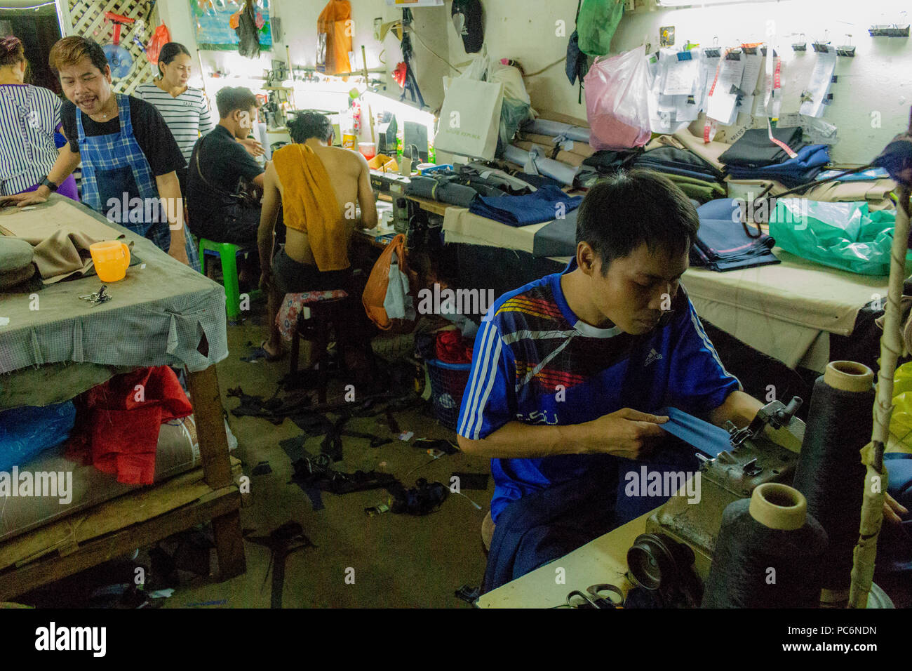 Tailor workshop hi-res stock photography and images - Alamy