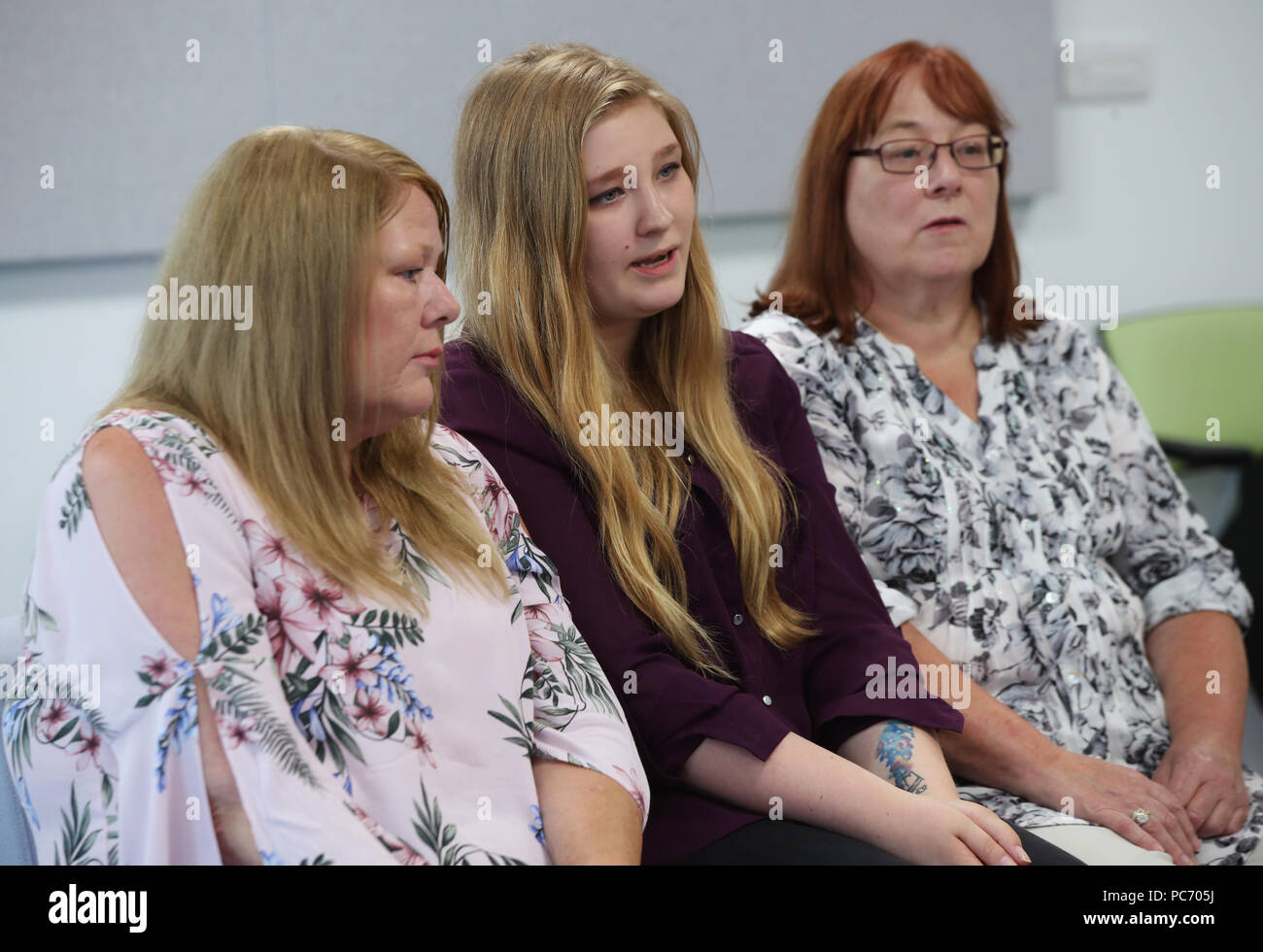 Katie Pitwell (centre) the daughter of acid attack victim Joanne Rand ...