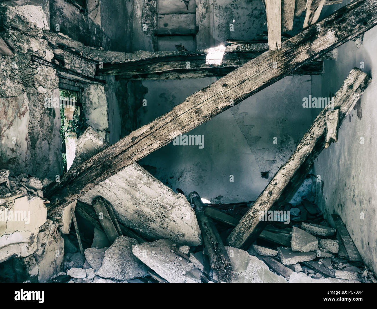 Ritcher scale hi-res stock photography and images - Alamy