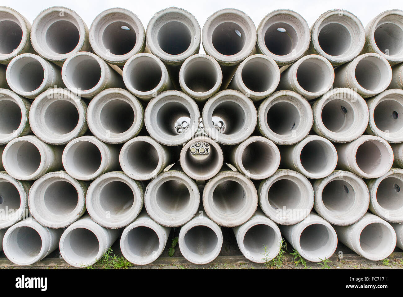 Pipe culverts hi-res stock photography and images - Alamy