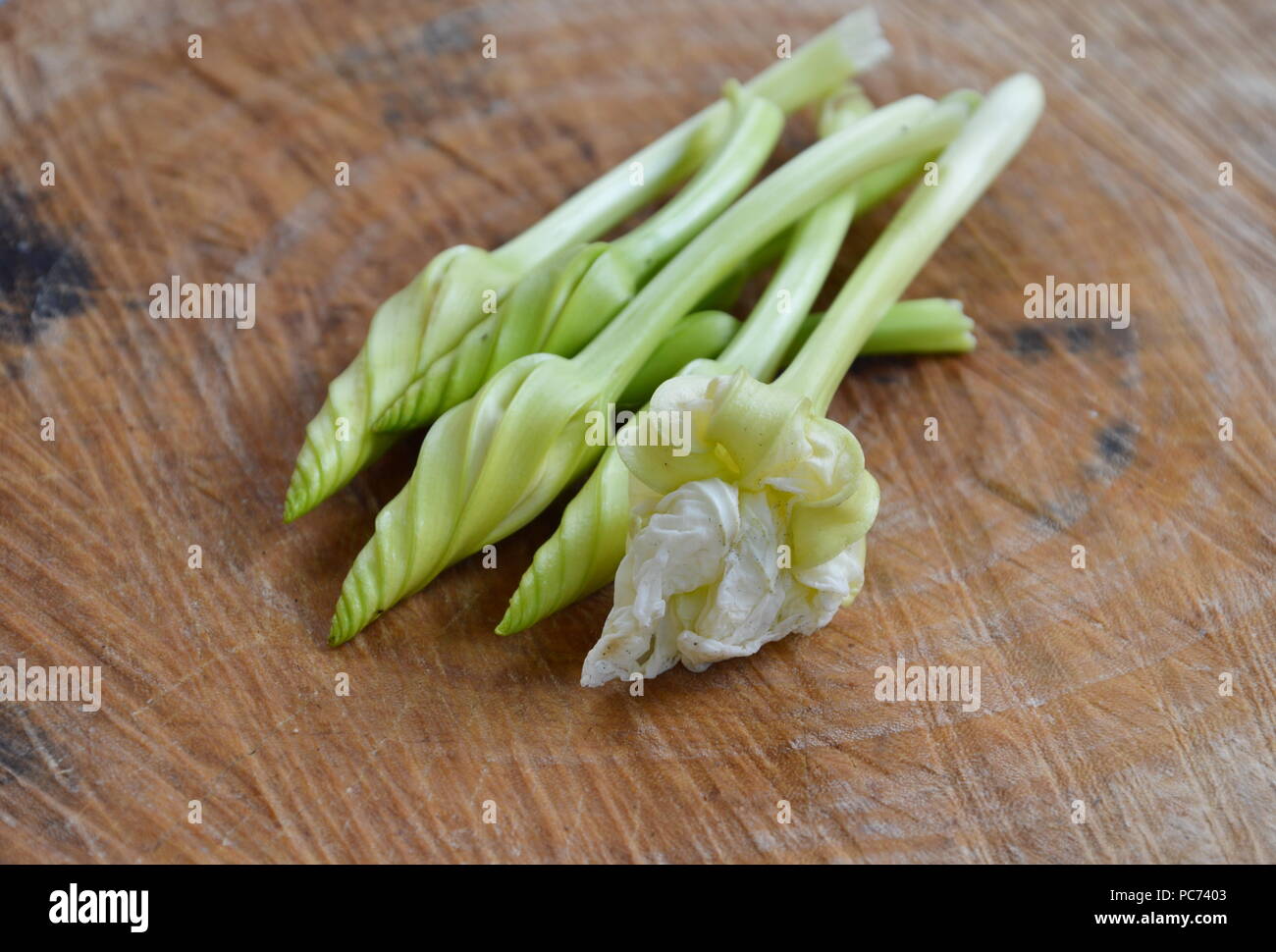 Chinese chopping block hi-res stock photography and images - Alamy
