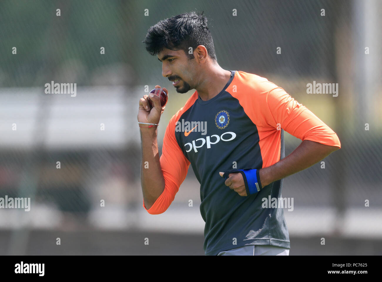 Jasprit bumrah hi-res stock photography and images - Alamy