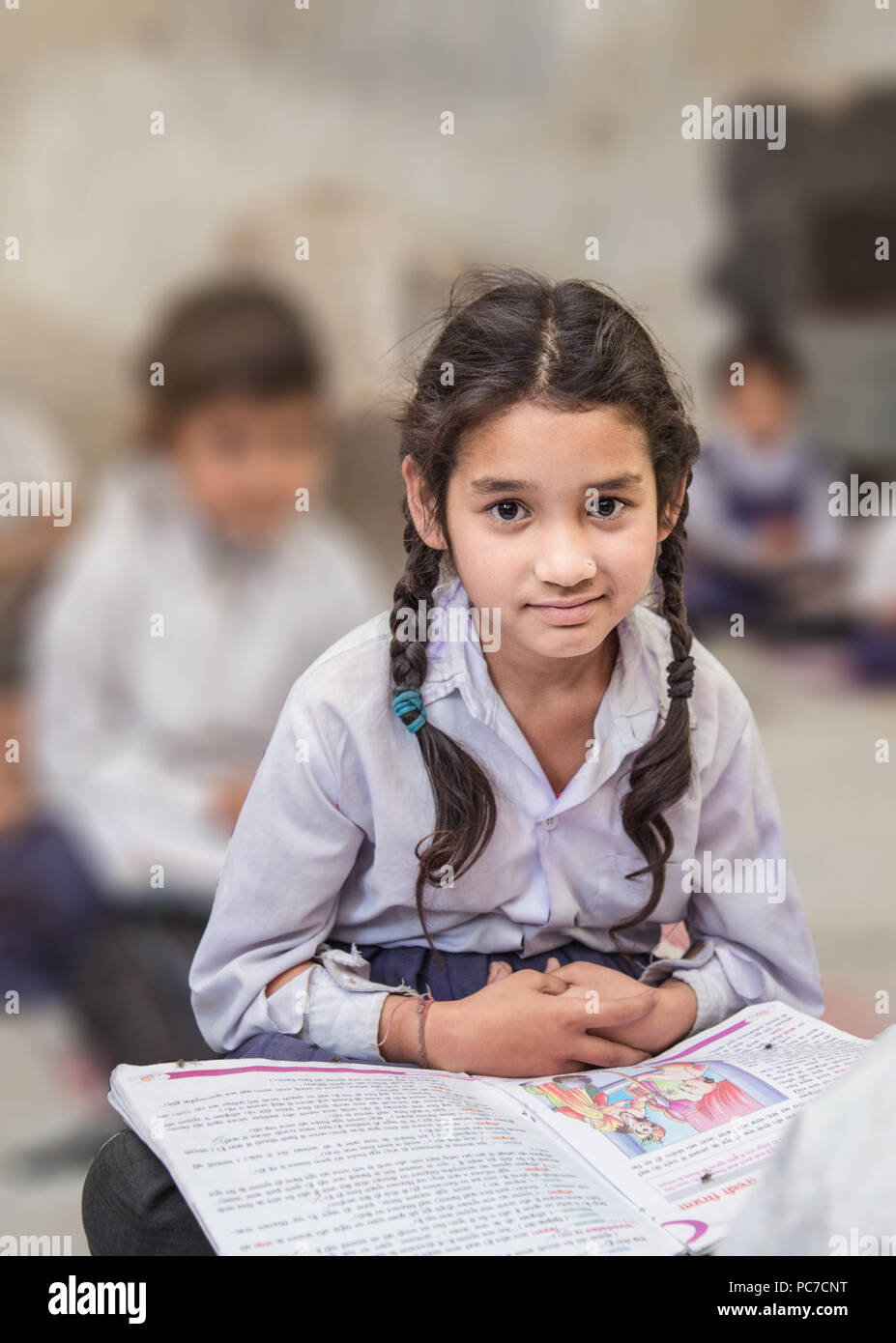 Government school building india hi-res stock photography and images ...