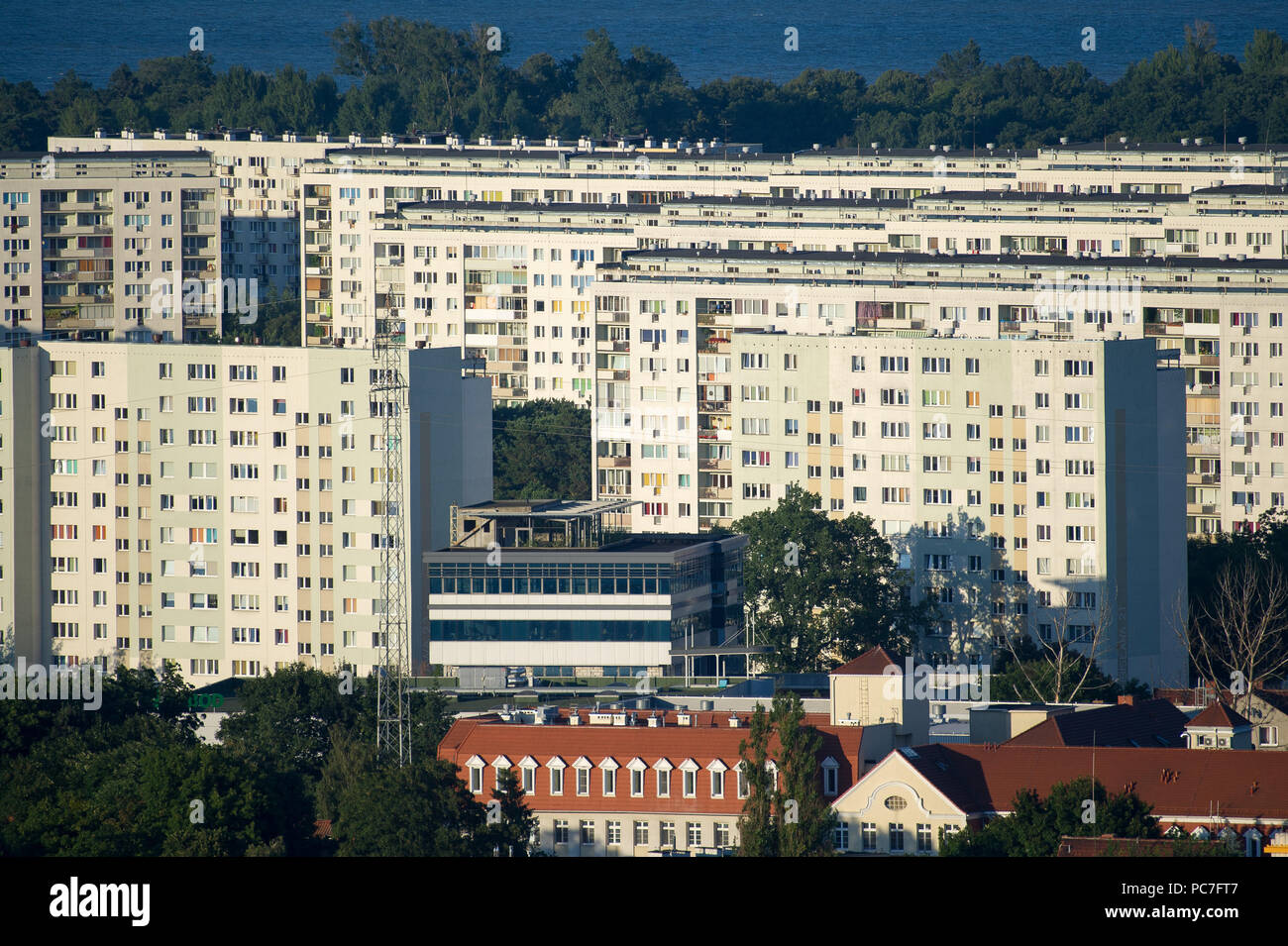 Communist era high rise building hi-res stock photography and images ...