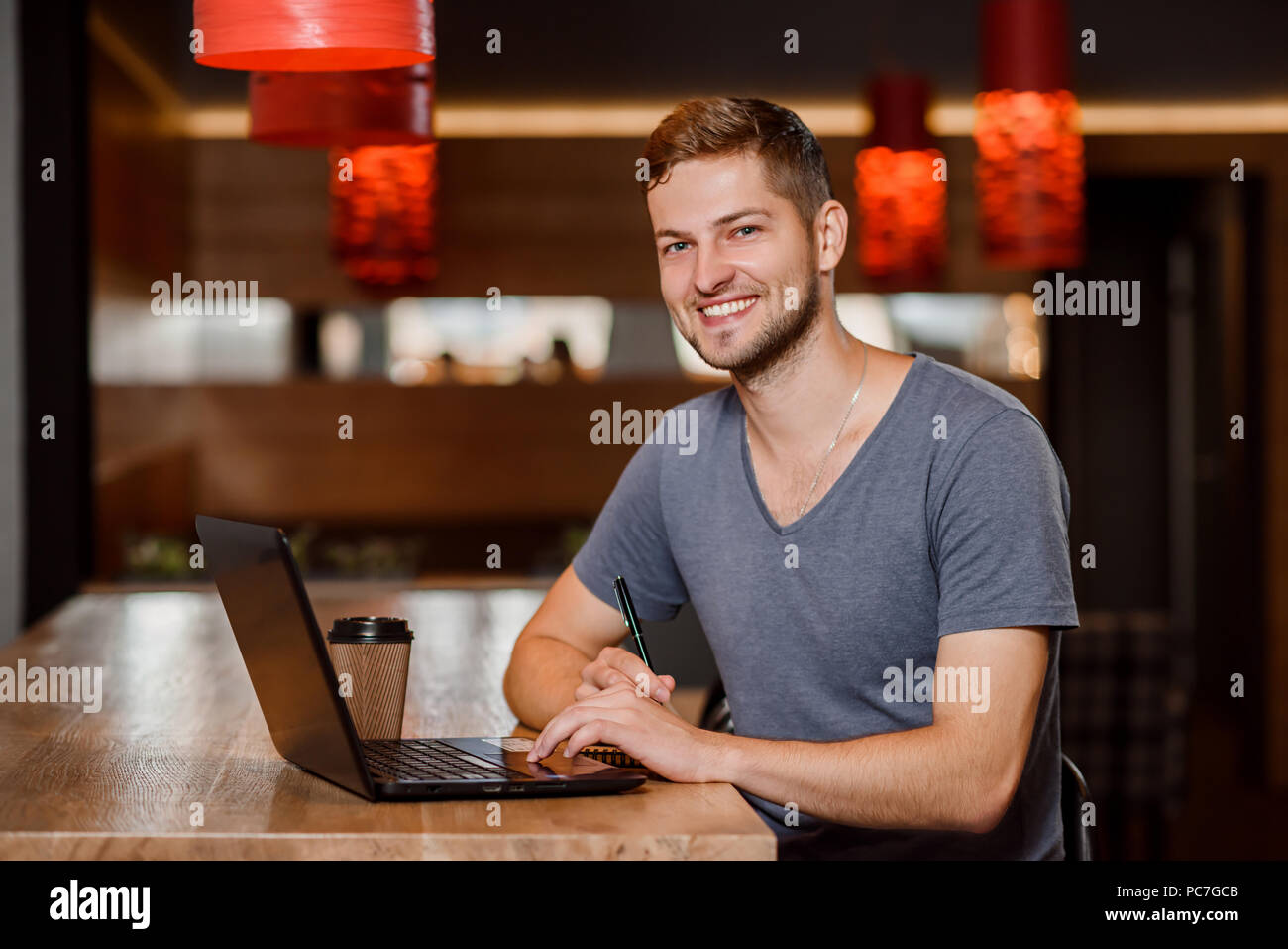 Man programmer hi-res stock photography and images - Alamy