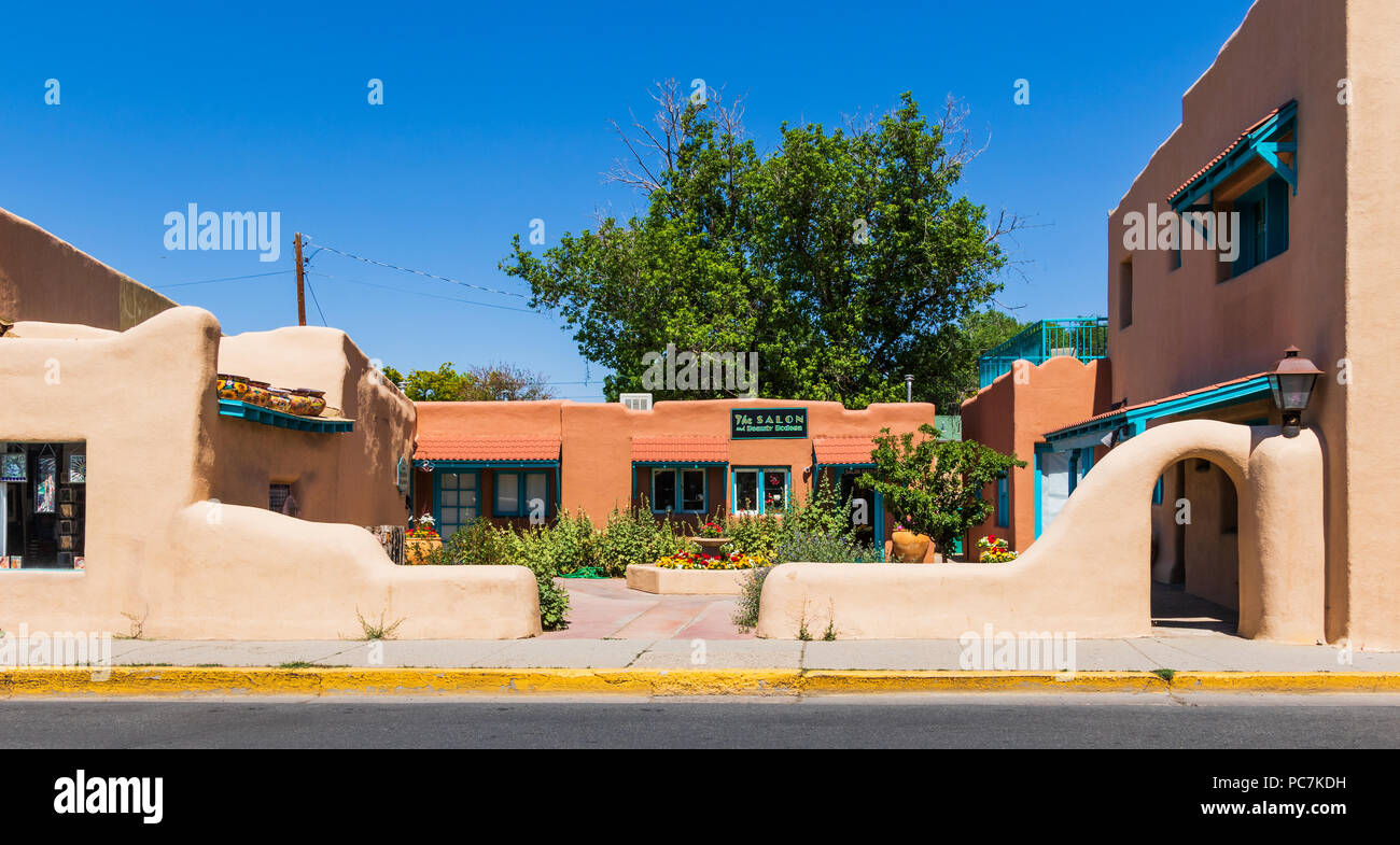 TAOS, NM, USA-8 JULY 18: A courtyard on the main street in Taos ...
