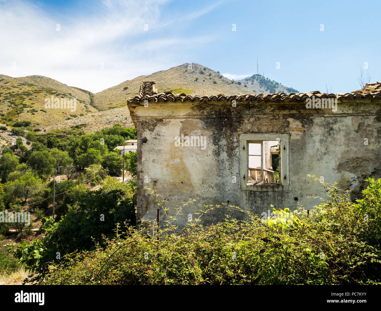 Old house in Perithia, Greece Stock Photo - Alamy