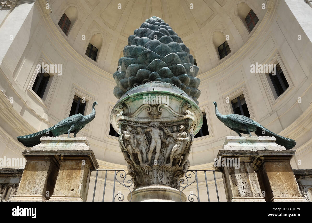 Courtyard Of The Pigna Stock Photos & Courtyard Of The Pigna Stock ...
