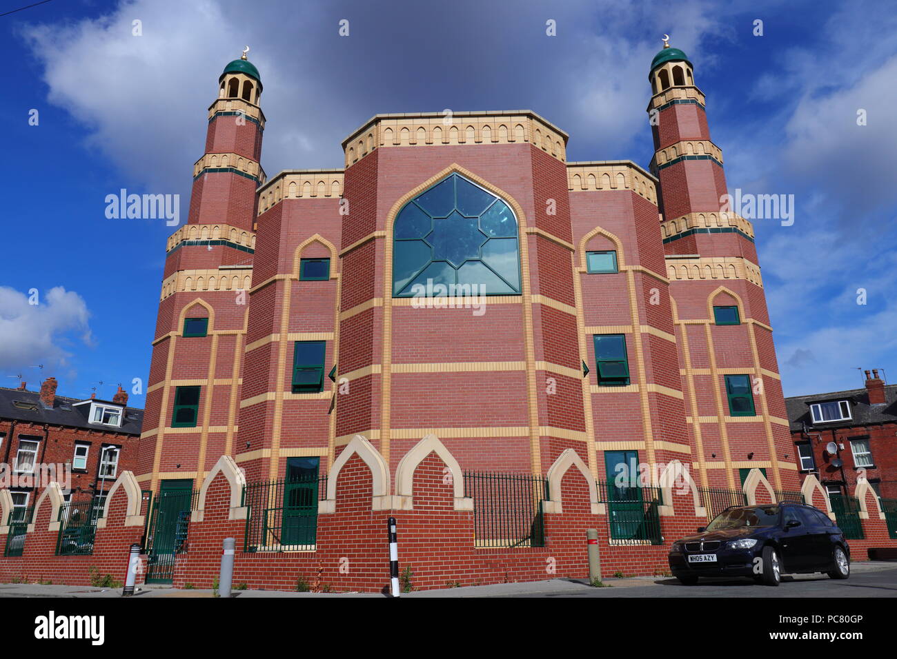 Beeston mosque hi-res stock photography and images - Alamy