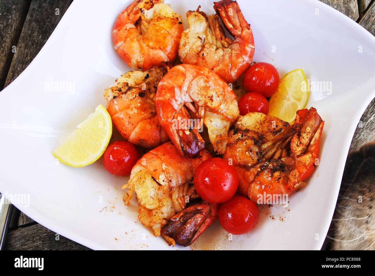 Image of king prawns hi-res stock photography and images - Alamy