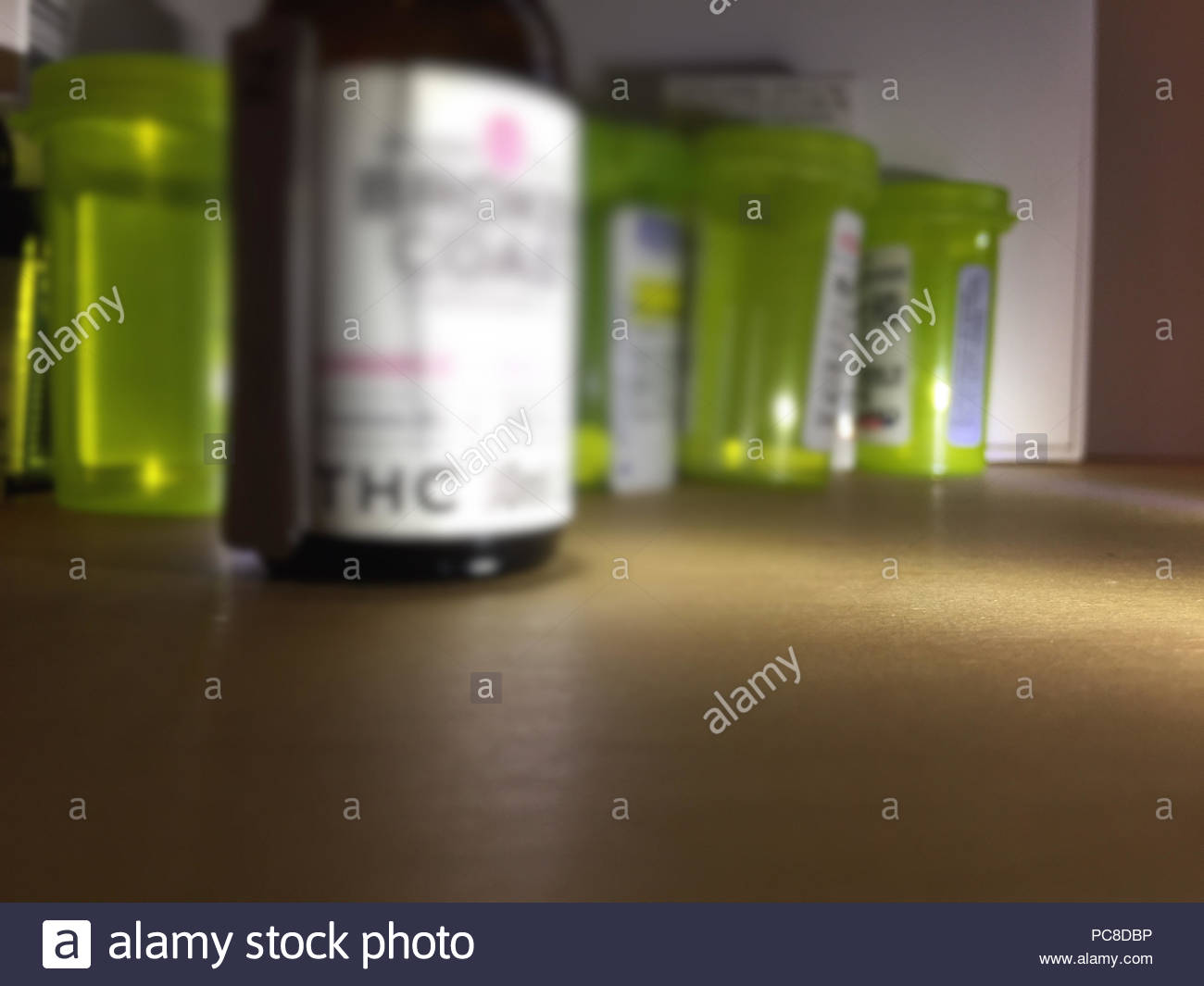 Thc Pills Stock Photos & Thc Pills Stock Images - Alamy