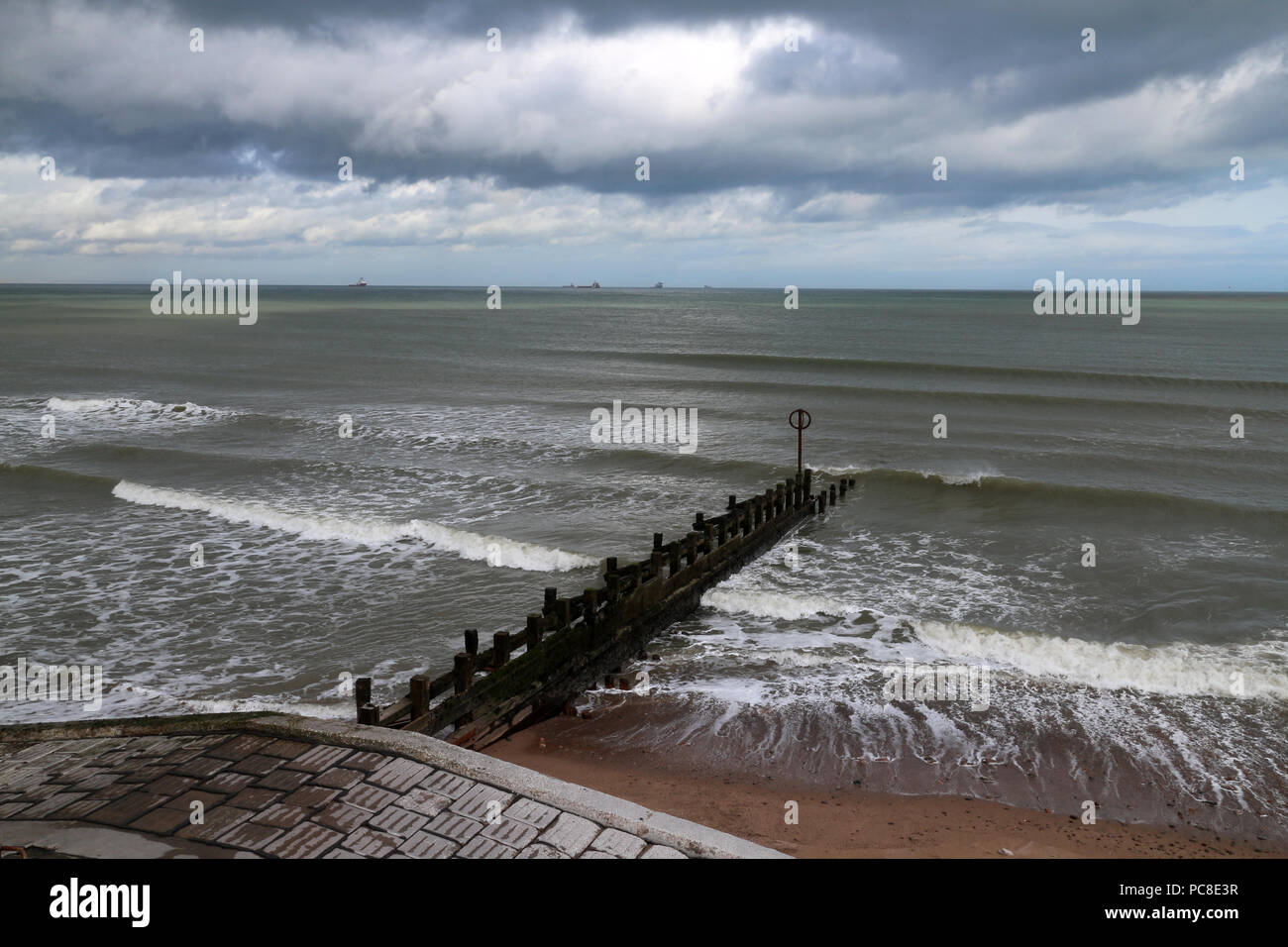 Beach Esplanade - North sea - Aberdeen - Scotland - UK Stock Photo - Alamy