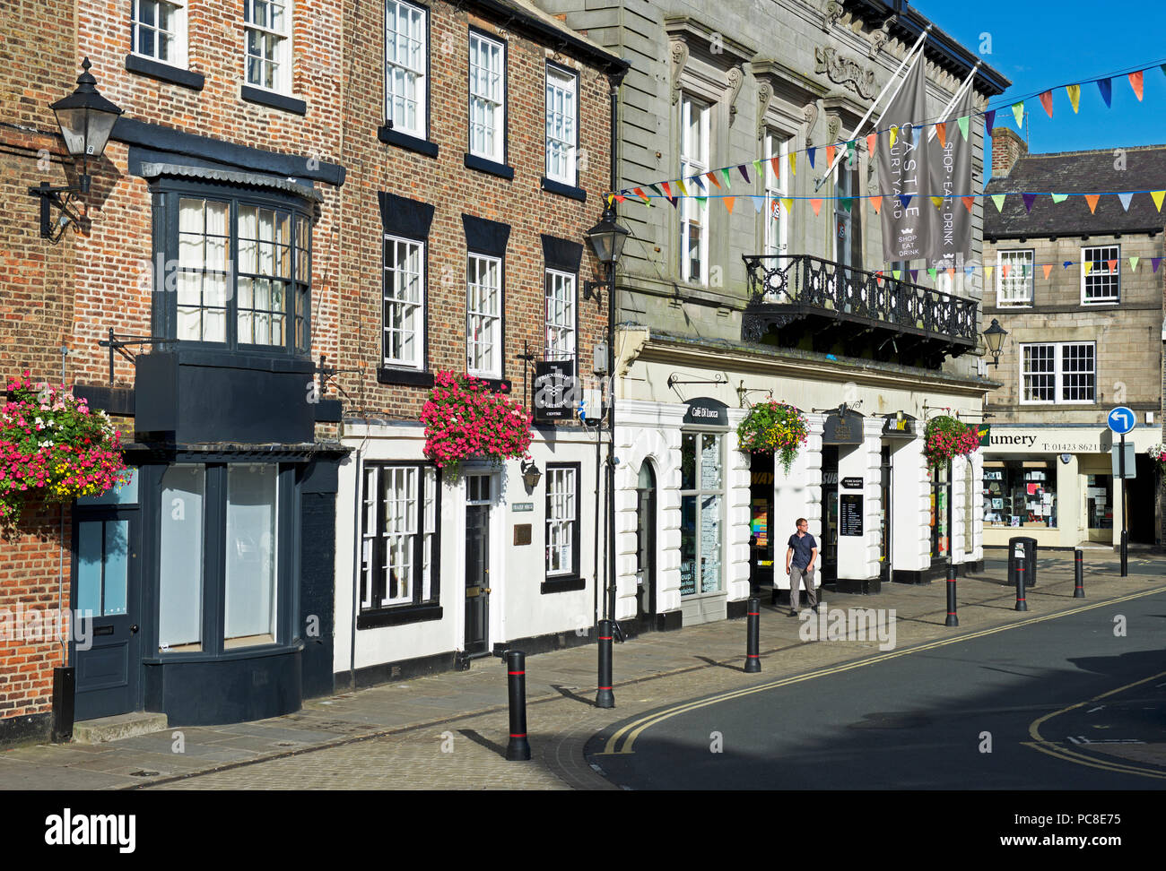 Knaresborough market square hi-res stock photography and images - Alamy