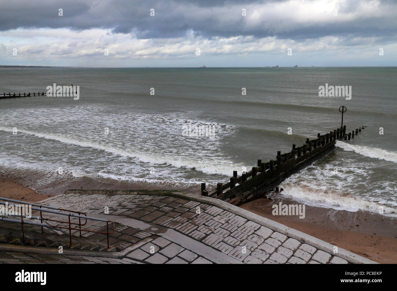 Beach Esplanade - North sea - Aberdeen - Scotland - UK Stock Photo - Alamy