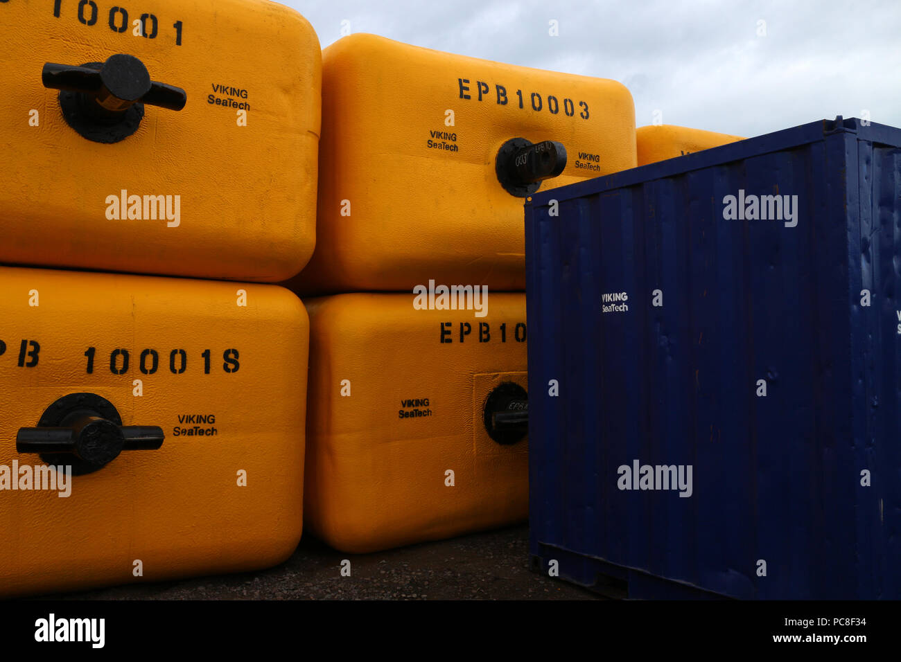 Industrial flotation Buoys - Aberdeen harbour - Aberdeen City ...