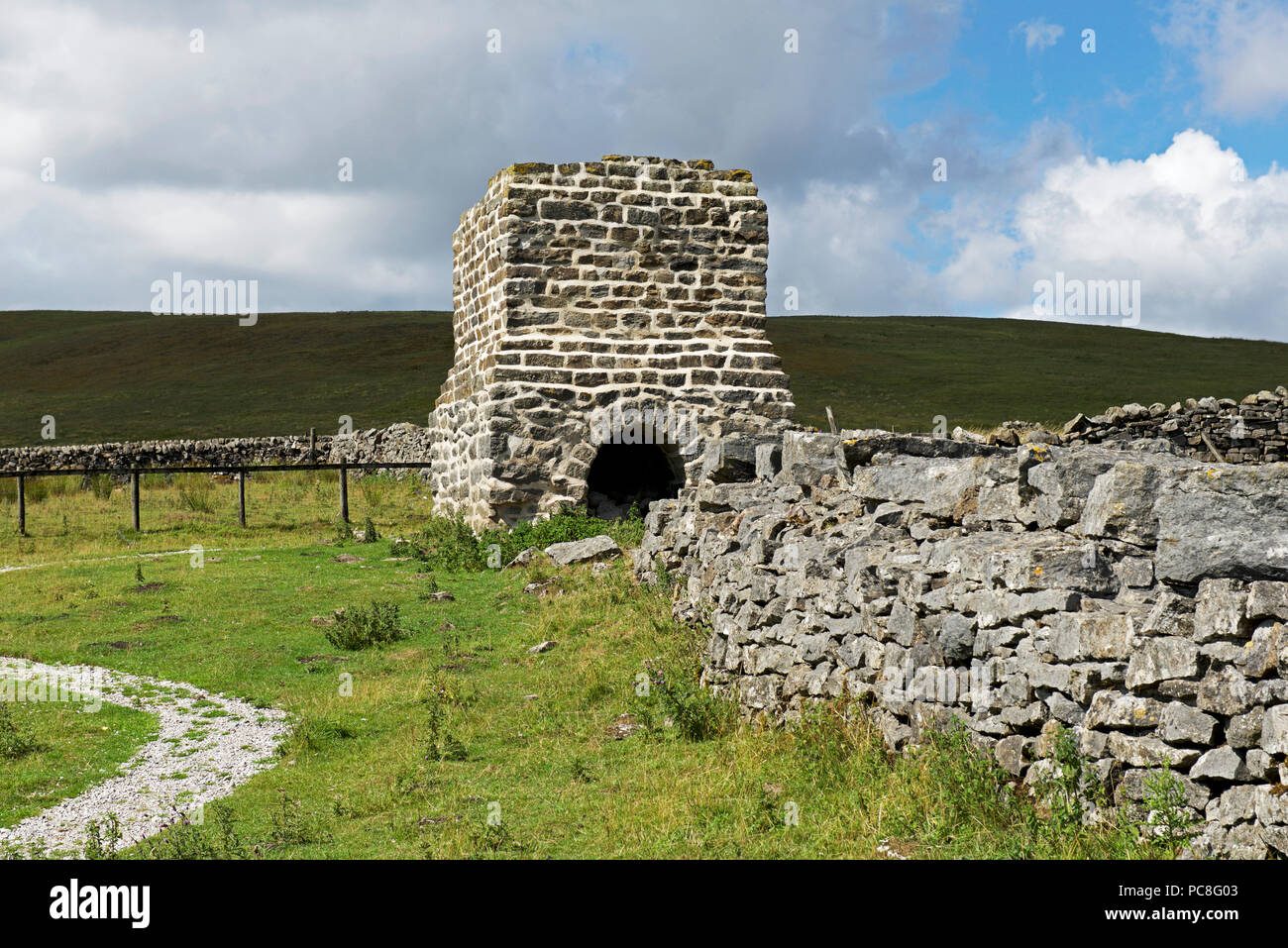 Flue stack at the Toft Gate Lime Kiln, Greenhow Hill, North Yorkshire ...