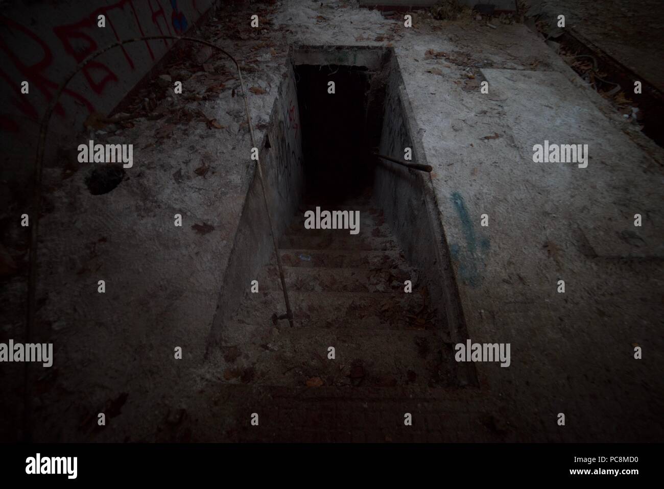 Scary stairs hi-res stock photography and images - Alamy