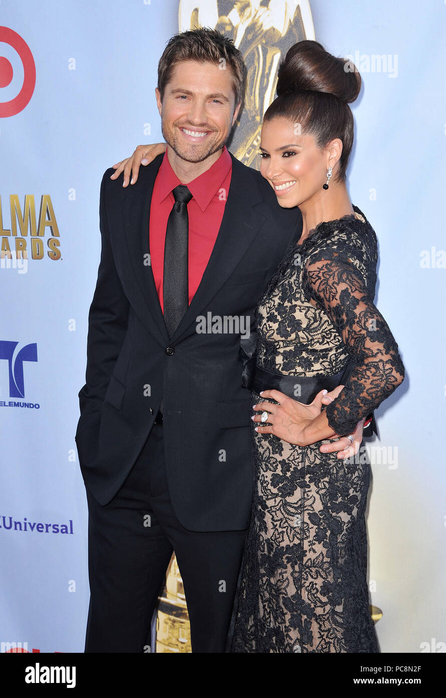 Eric Winter and wife Rosalyn Sanchez at the 2012 NCLR ALMA Awards at ...