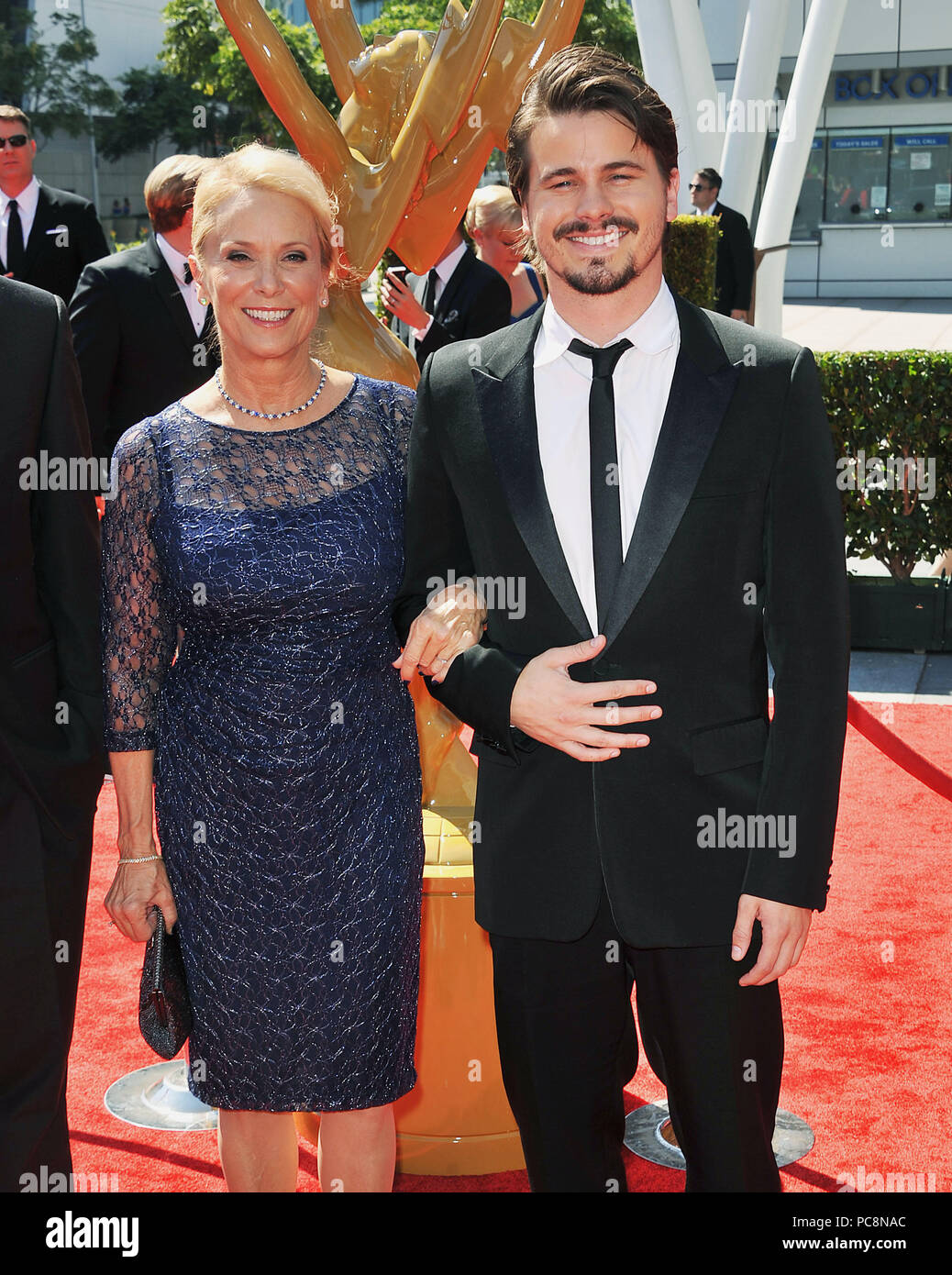 Jason Ritter and mom at 2012 PrimeTime Creative Arts Emmy Awards At the ...