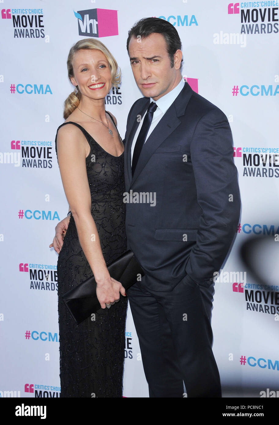 Jean dujardin and his wife hi-res stock photography and images - Alamy