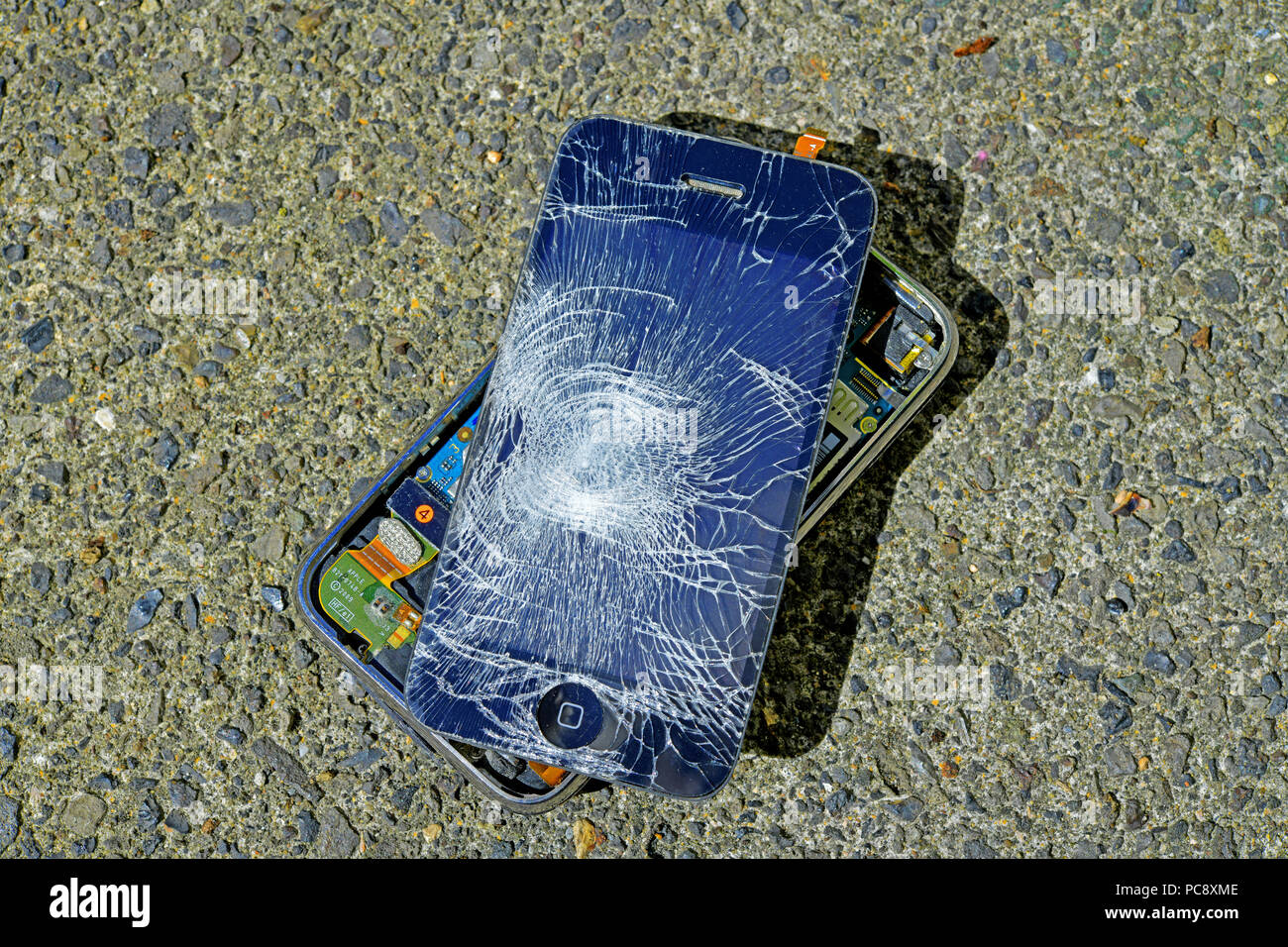 Broken machine fallen hi-res stock photography and images - Alamy