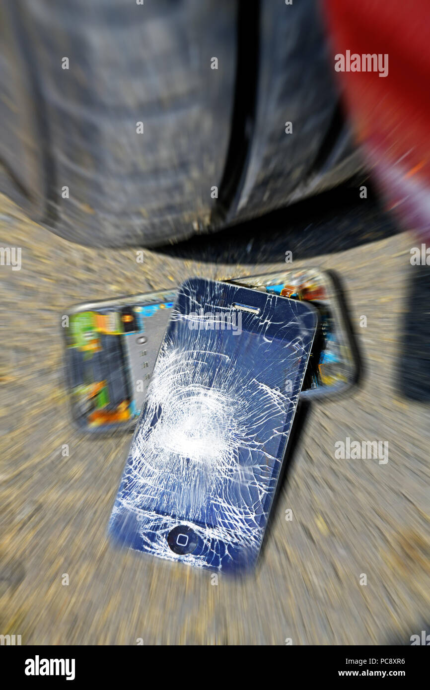 5g network iphone hi-res stock photography and images - Alamy