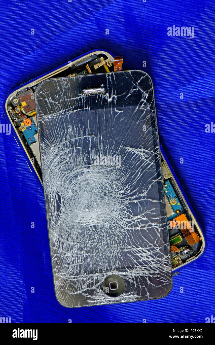 Smashed camera hi-res stock photography and images - Alamy