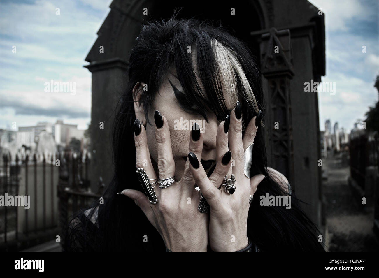 Gothic fashion man hi-res stock photography and images - Alamy