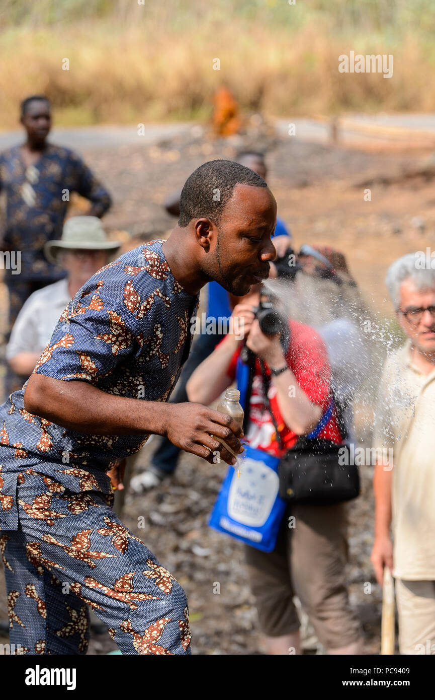 An hos village hi-res stock photography and images - Alamy