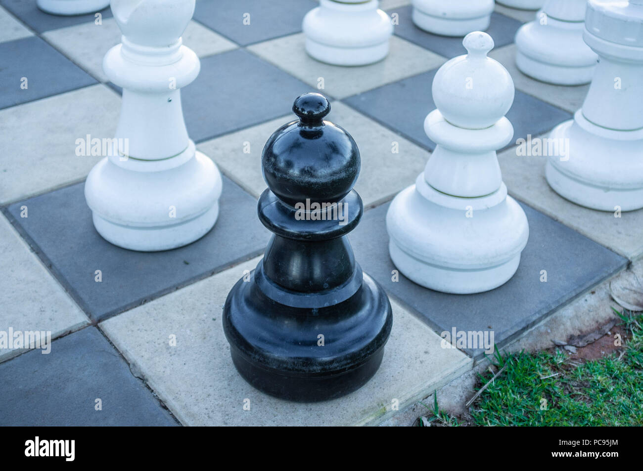 Big outdoor chess set hi-res stock photography and images - Alamy