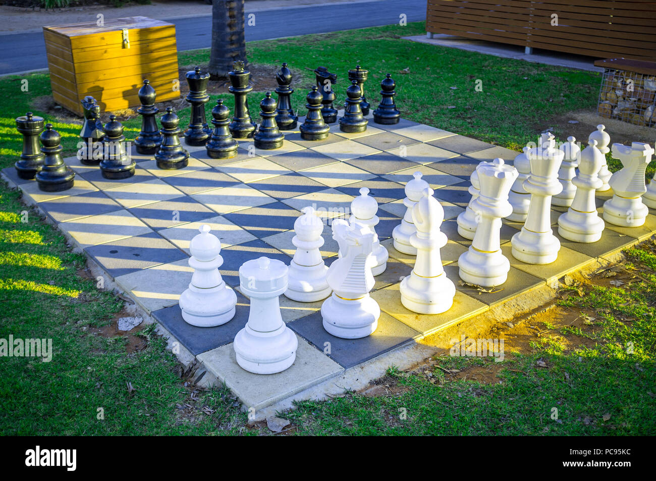 Big outdoor chess set hi-res stock photography and images - Alamy